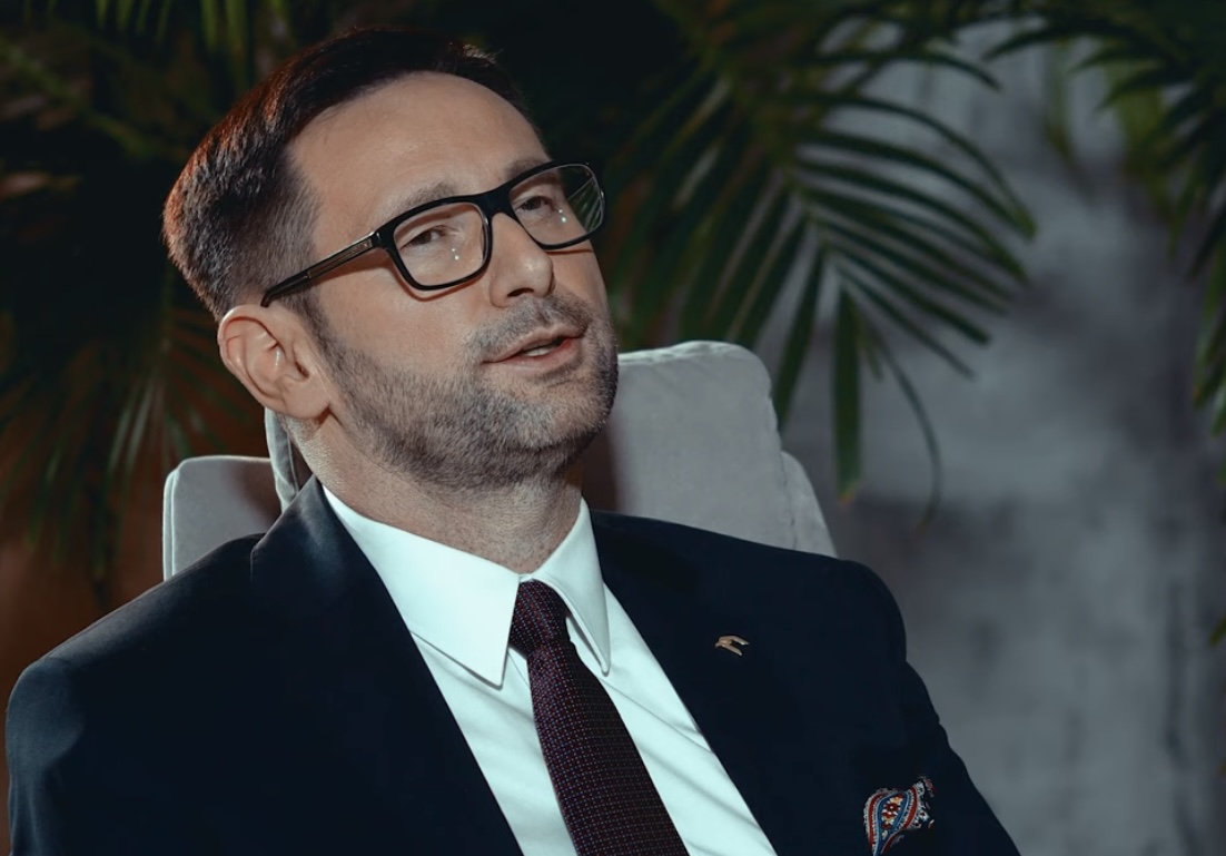 Daniel Obajtek przerywa milczenie i żali się na przepracowanie. "Praca ...