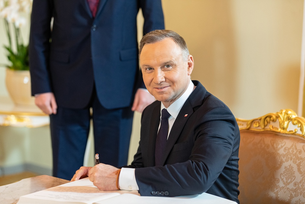 Będą kolejne miliardy dla Polski? Komisja Europejska chce obejść ... Będą kolejne miliardy dla Polski? Komisja Europejska chce obejść ...