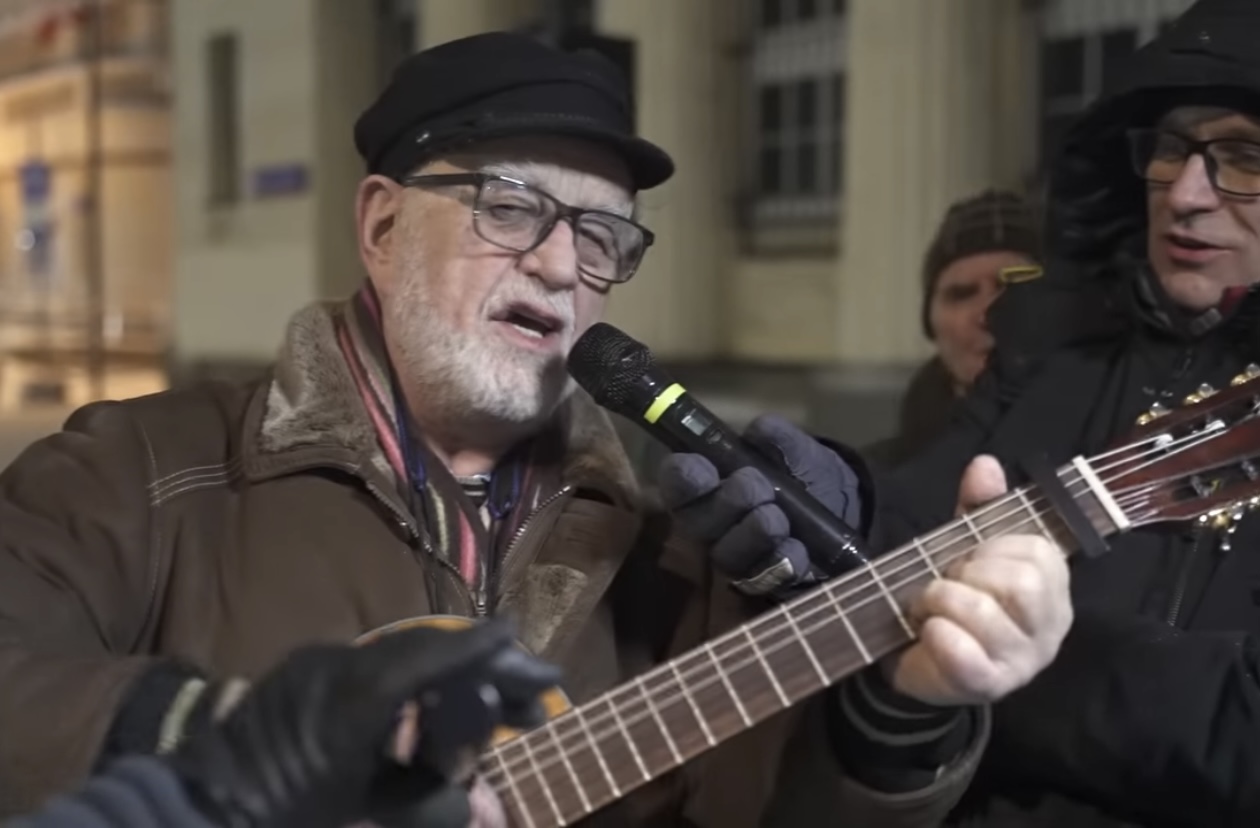 Jan Pietrzak przekonuje, że Jan Pietrzak przekonuje, że